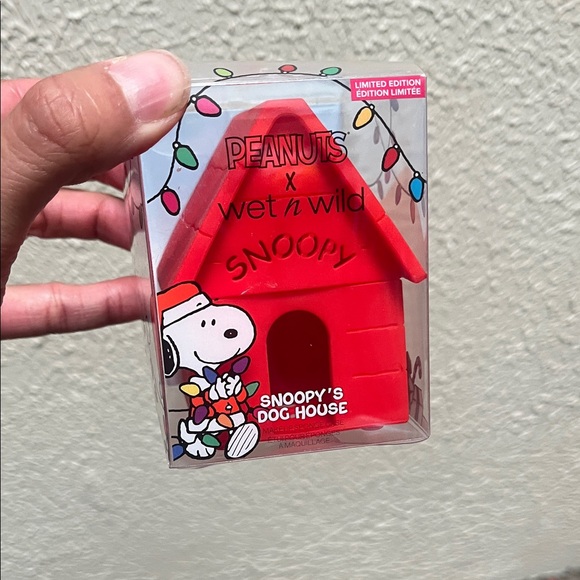 wet n wild | Makeup | Wet N Wild Peanuts Snoopys Red Dog House New ...